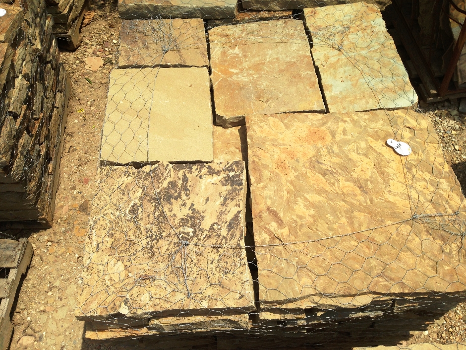 Flagstone - Classic Rock Stone Yard